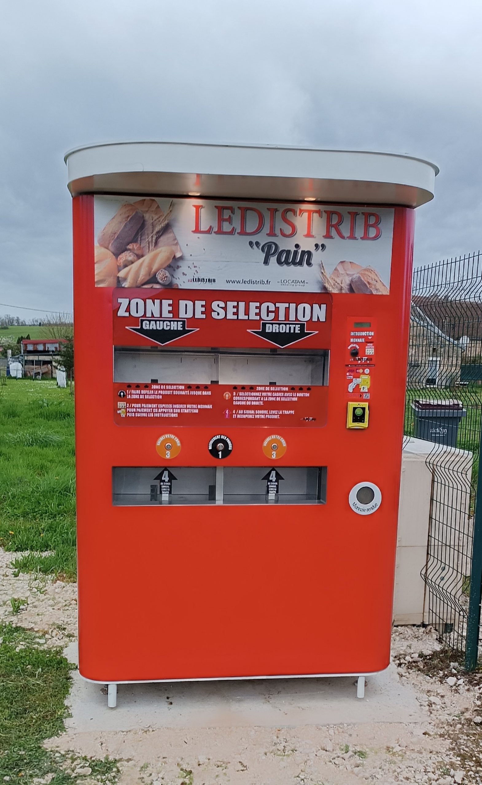 Livraison et installation d'un distributeur automatique de pain à ...