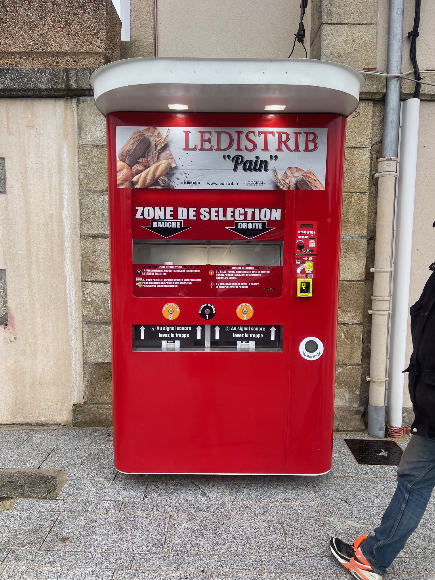 Distributeur automatique de pain à Trépot dans le Doubs - LeDistrib